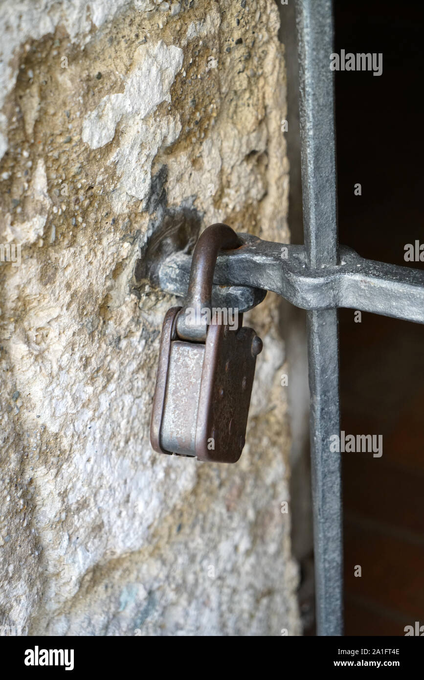 Castle gate in an old fortress Stock Photo - Alamy