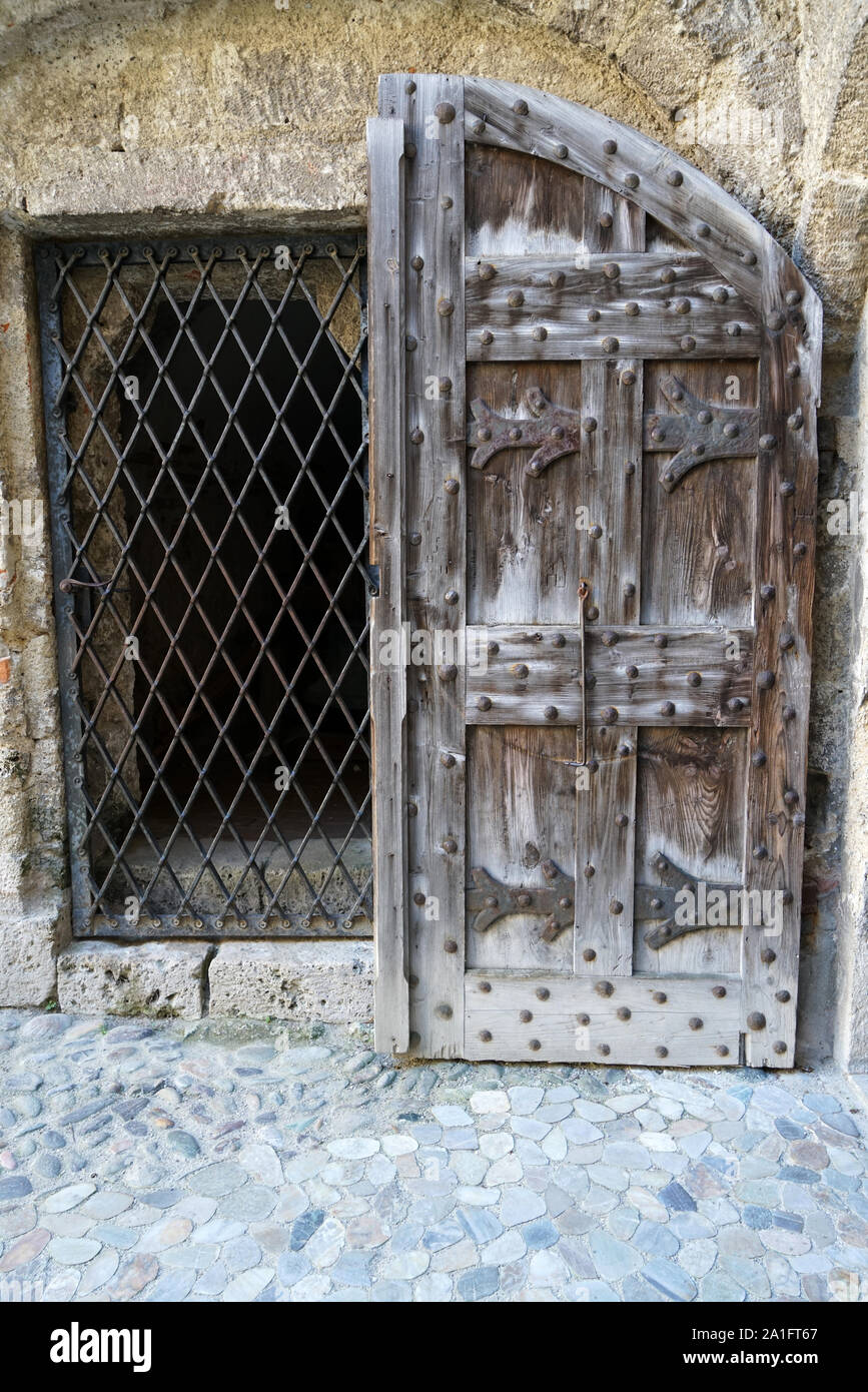 Castle gate in an old fortress Stock Photo - Alamy