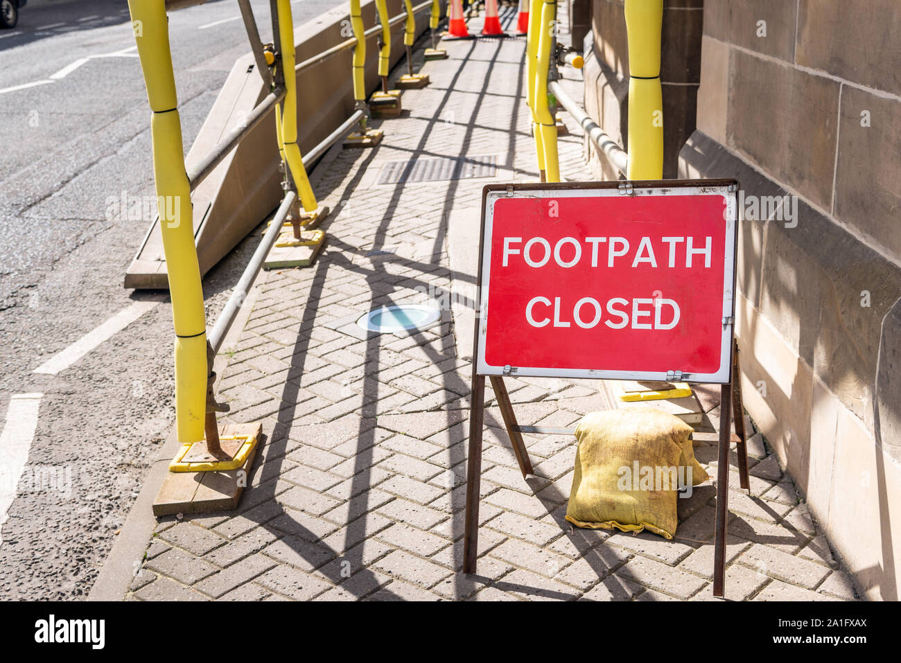 Construction site safety sign hi-res stock photography and images - Alamy
