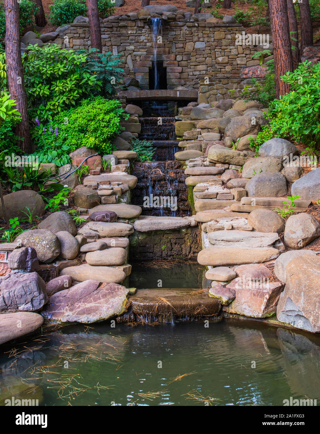 Cascading Rock Waterfall Design Brown Rock Waterfall Fountain At