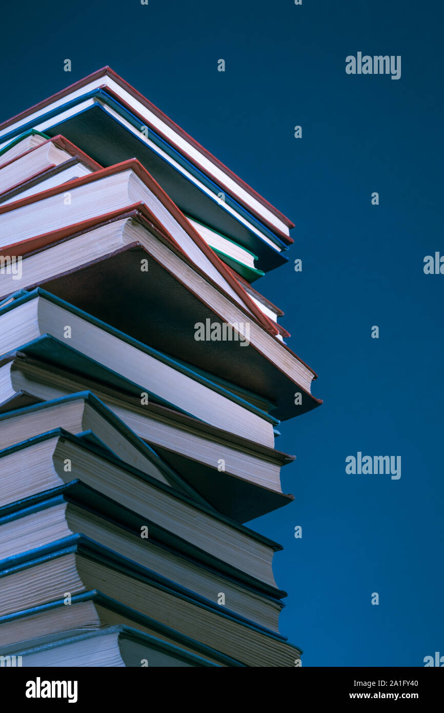 Twilight book cover hi-res stock photography and images - Alamy