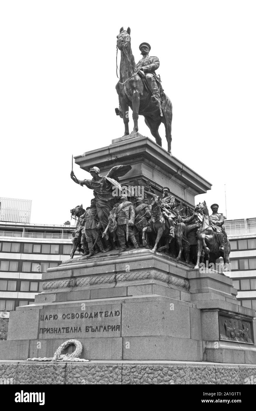 Alexander ii of russia statue Black and White Stock Photos & Images - Alamy