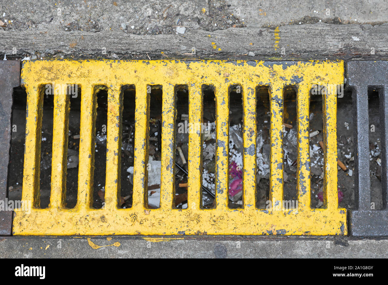 Yellow storm hi-res stock photography and images - Alamy