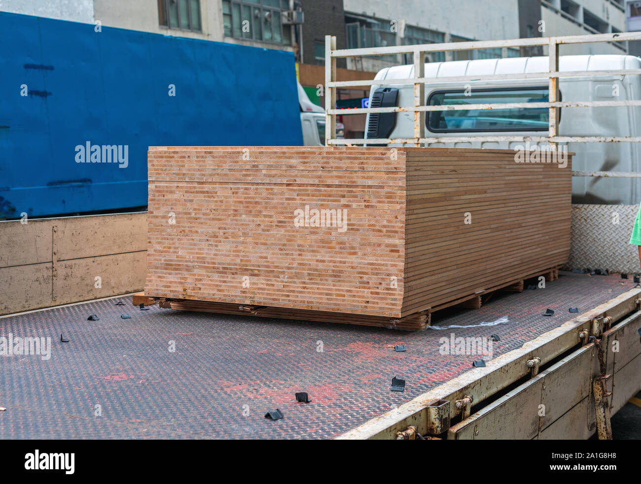 Pallet boards hi-res stock photography and images - Alamy