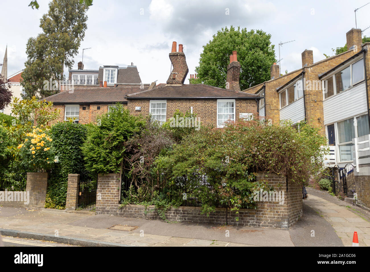 Victorian houses hampstead hi-res stock photography and images - Alamy