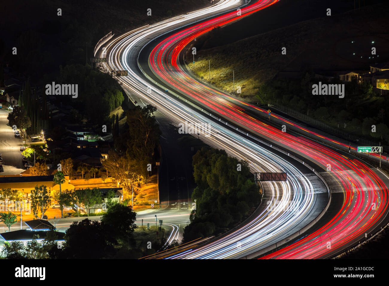 Night freeway commuters on route 118 in suburban Simi Valley near Los ...