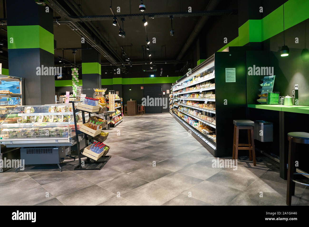 Co operative store inside hi-res stock photography and images - Alamy