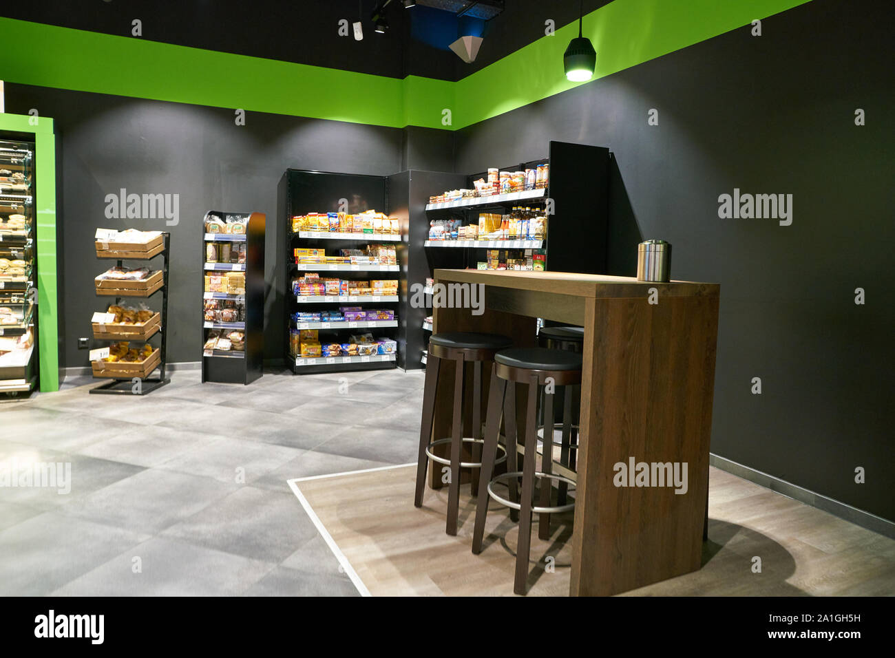 Rewe go food store hi-res stock photography and images - Alamy