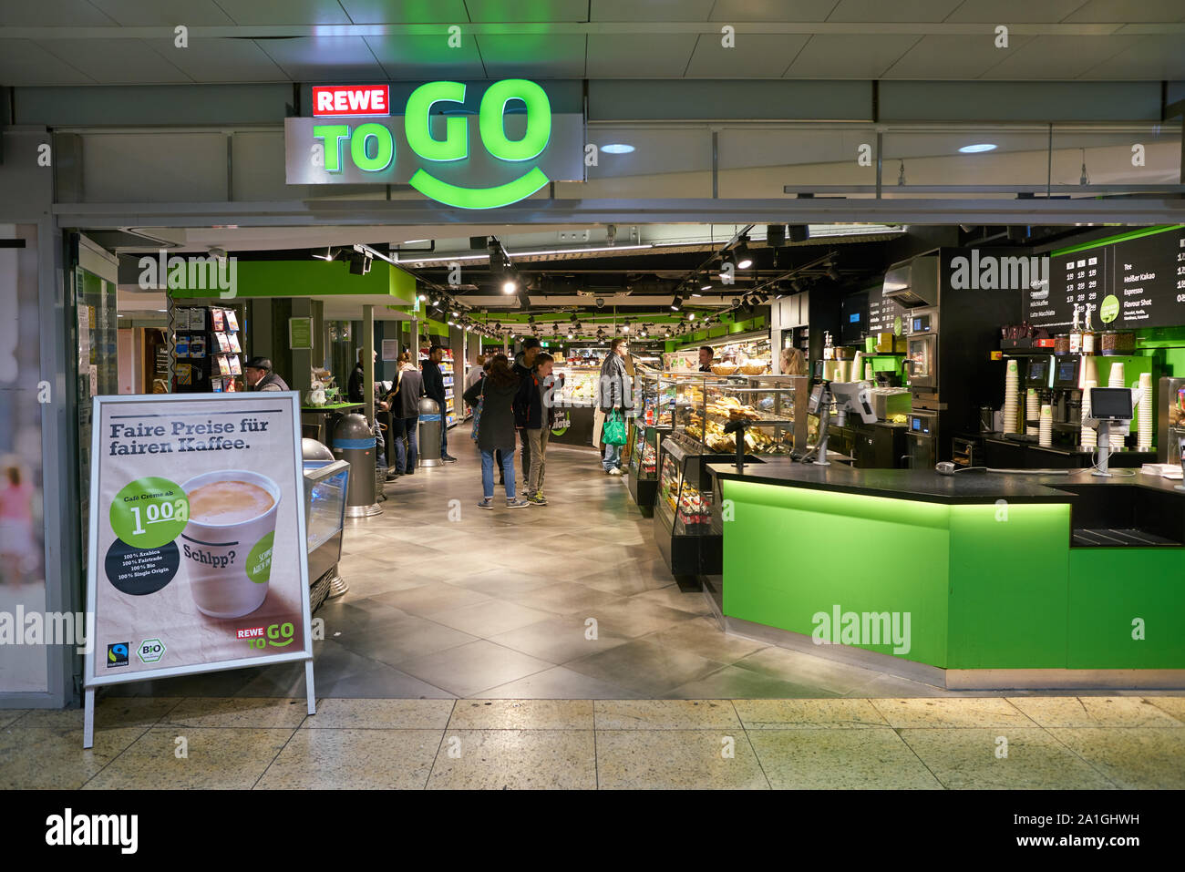 Rewe go food store hi-res stock photography and images - Alamy