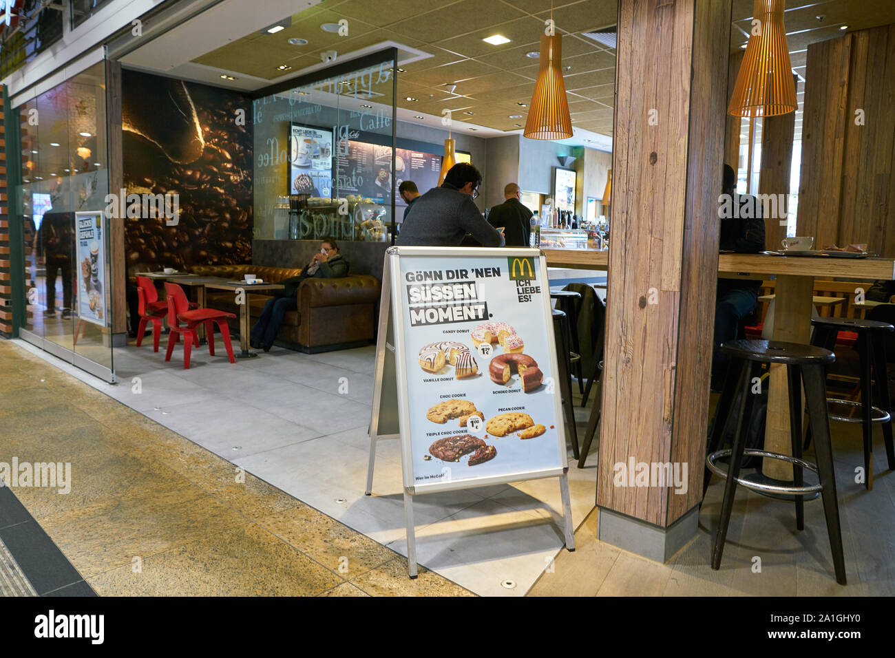 Fast food restaurant cologne germany hi-res stock photography and ...