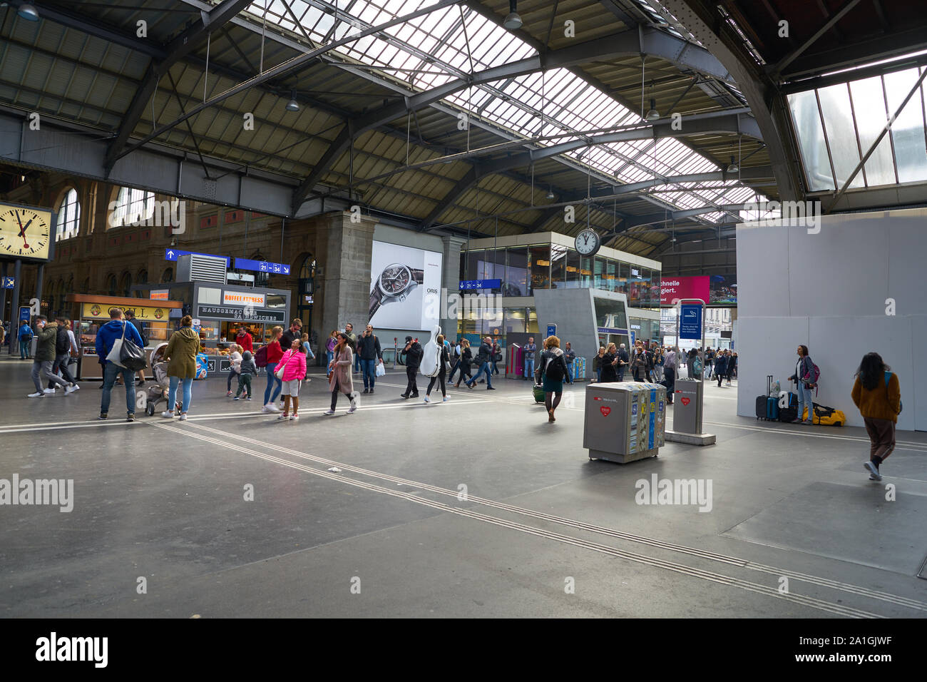 Zürich Hauptbahnhof High Resolution Stock Photography and Images - Alamy