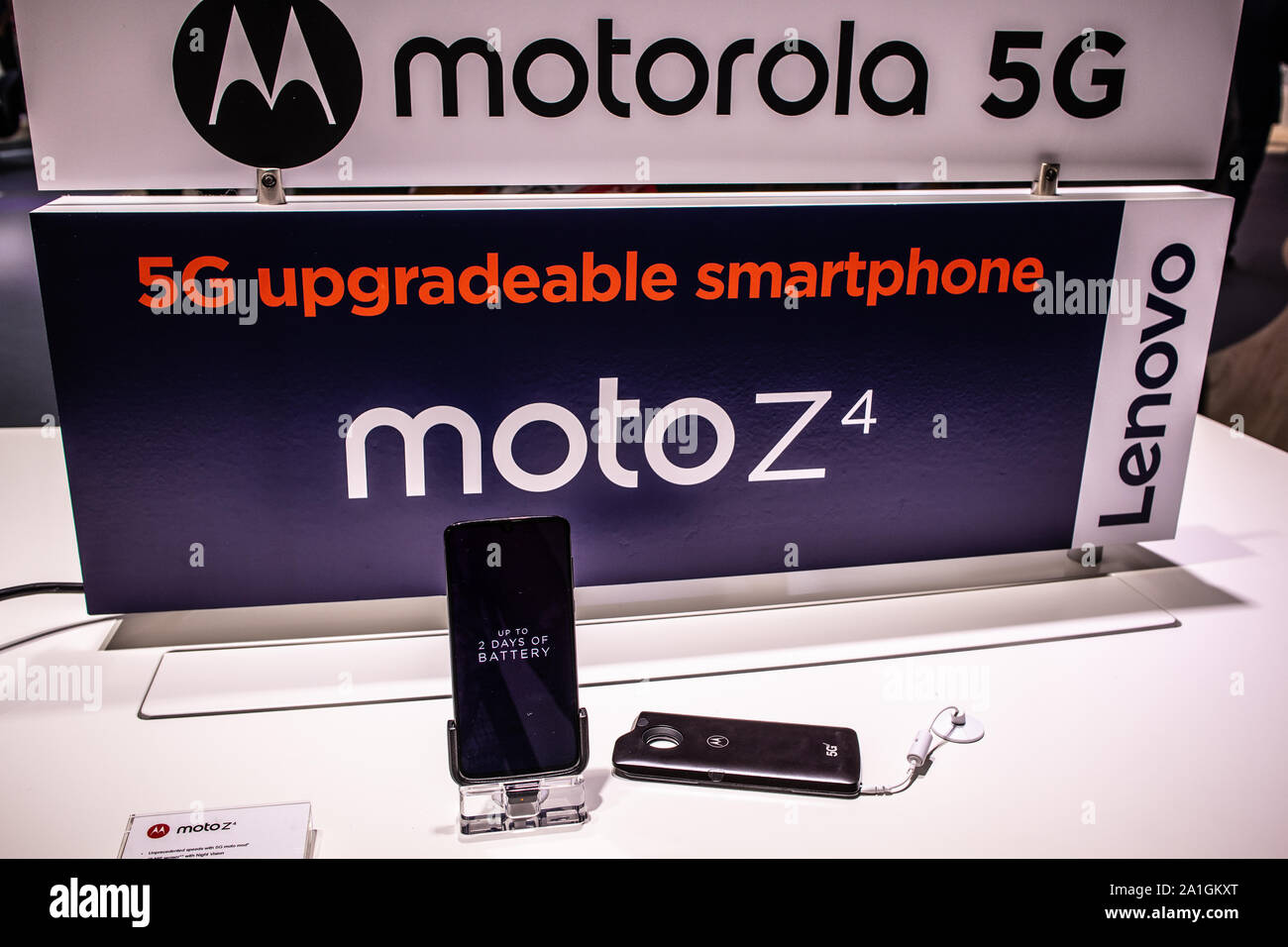 Z4 5g upgradeable hi-res stock photography and images - Alamy