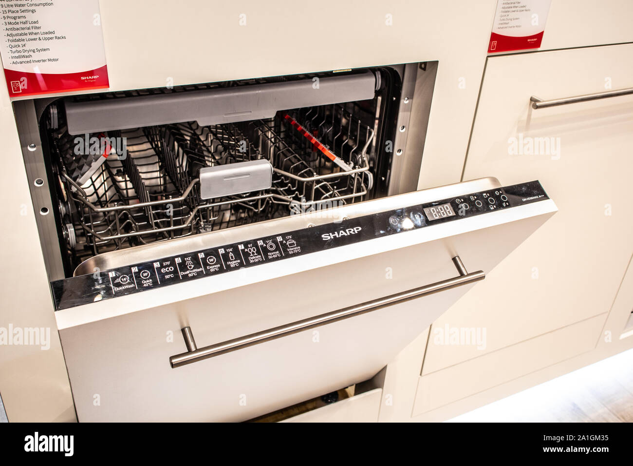 Kitchen exhibition stand showroom hi-res stock photography and images ...