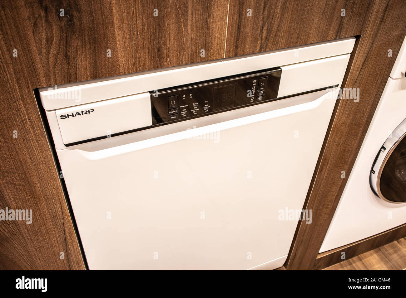 Kitchen exhibition stand showroom hi-res stock photography and images ...