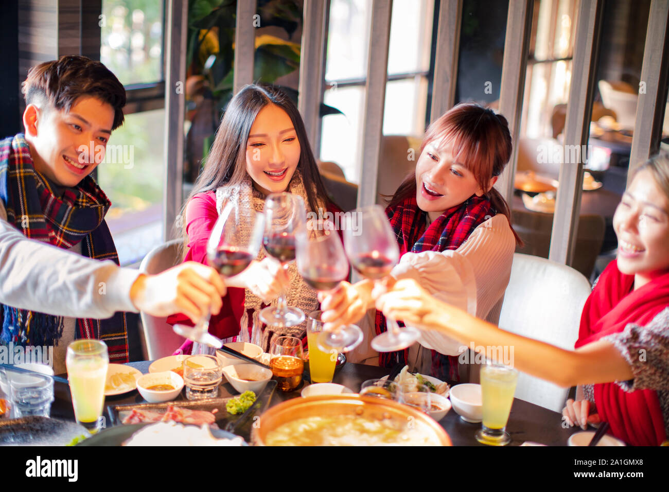 People having brunch in hi-res stock photography and images - Alamy