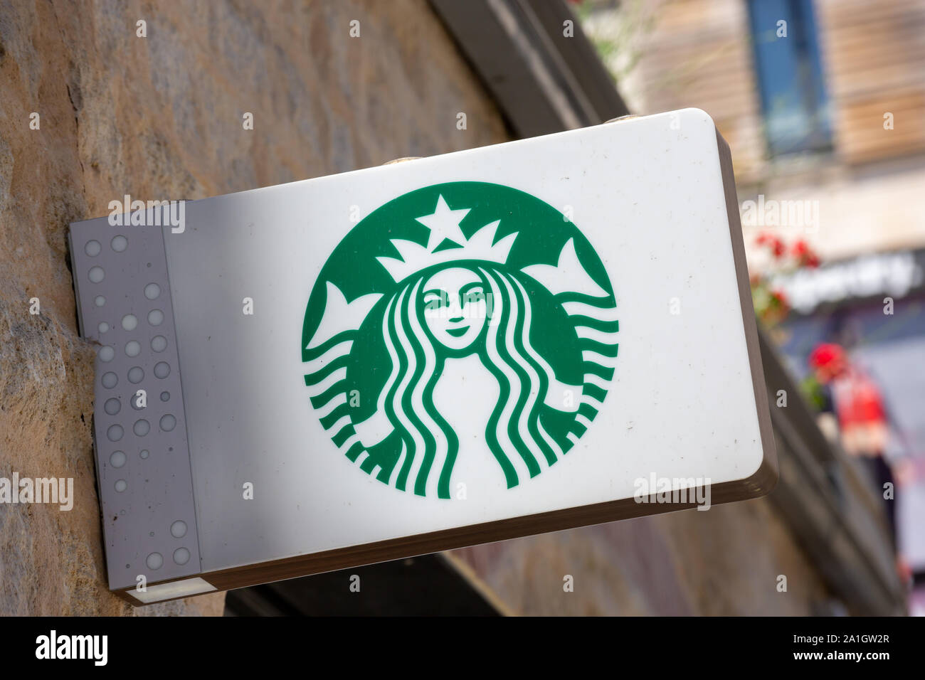 Starbucks coffee shop trademark hi-res stock photography and images - Alamy