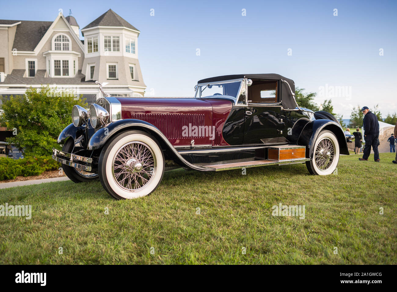 Cobble Beach Classic Car show Stock Photo - Alamy