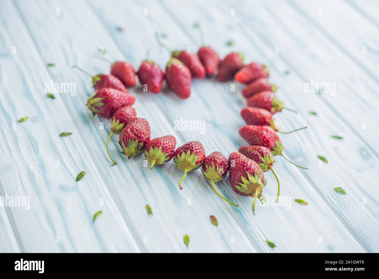 Strawberry texture images hi-res stock photography and images - Alamy