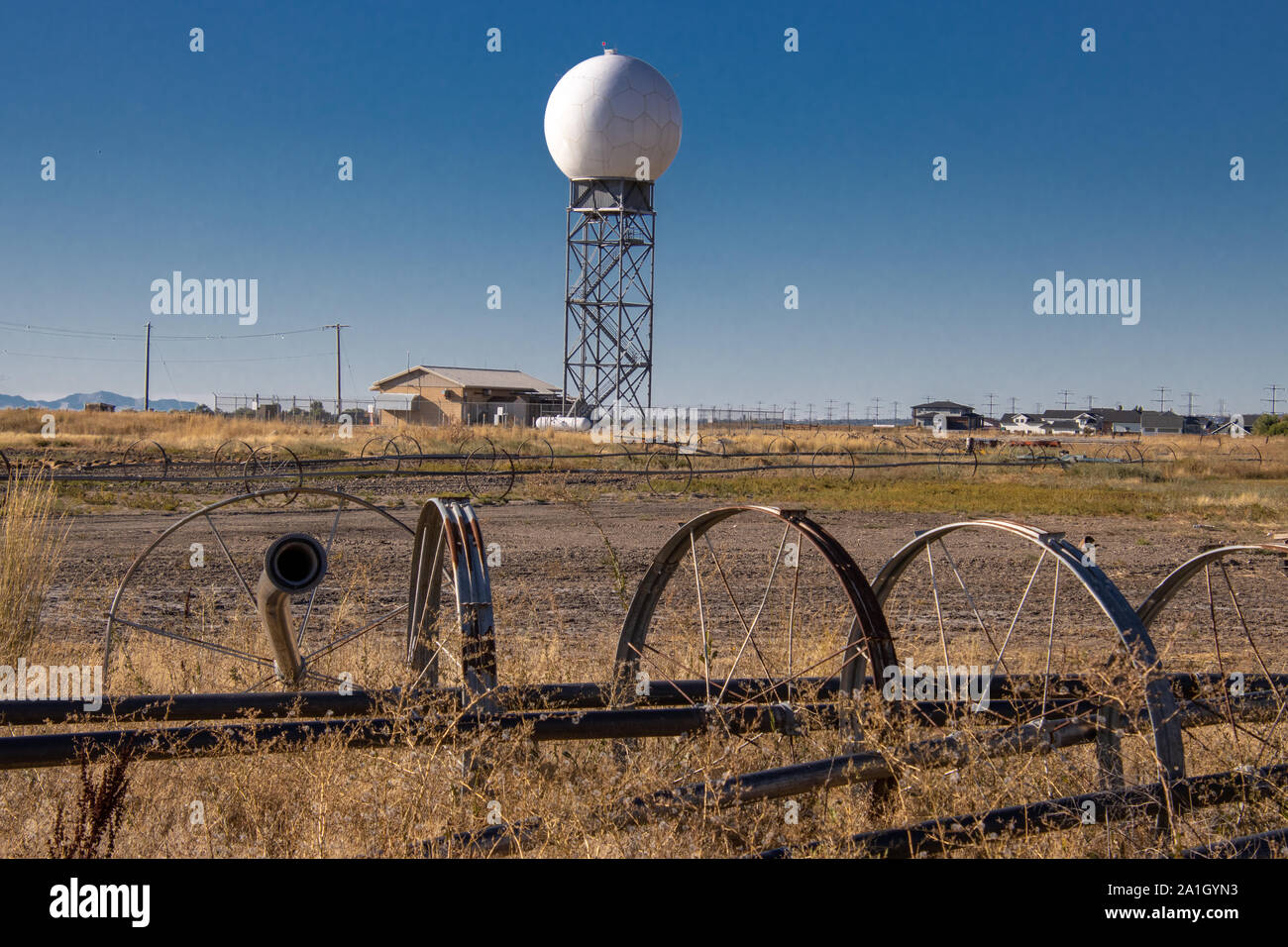 Surveillance radar hi-res stock photography and images - Alamy