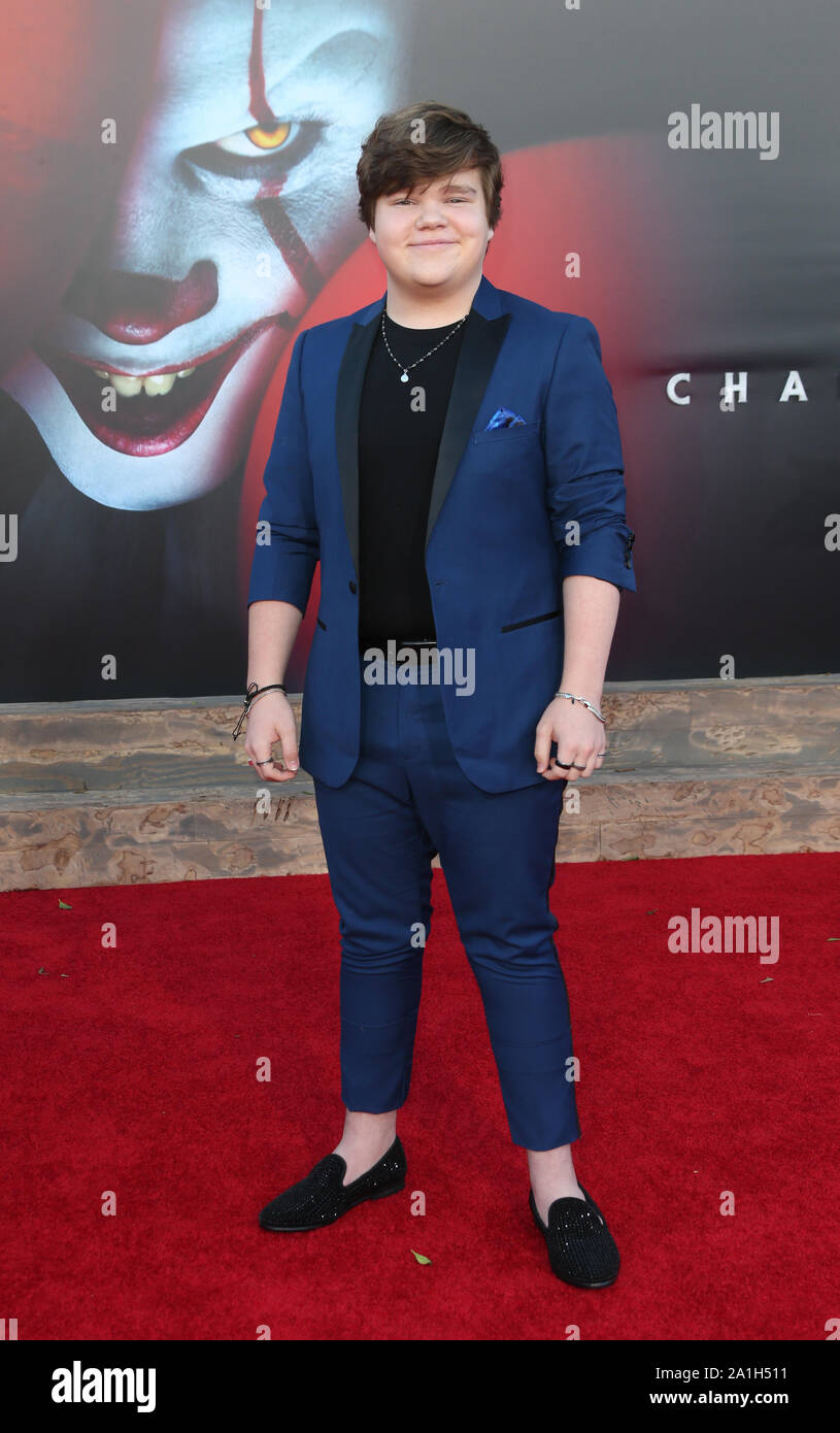 Premiere Of Warner Bros. Pictures' "It Chapter Two" Featuring: Jeremy ...