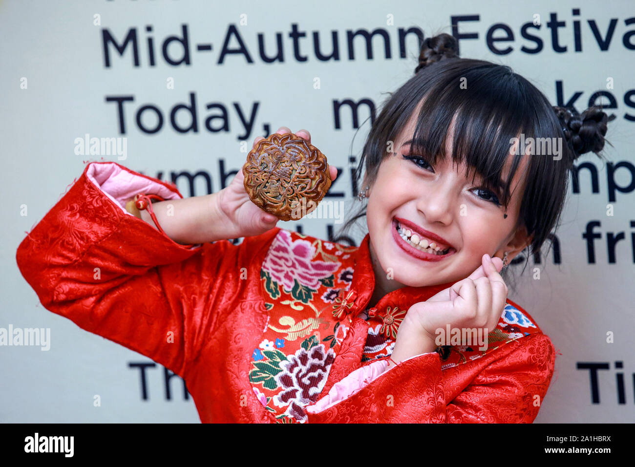 Mooncake beijing hi-res stock photography and images - Alamy
