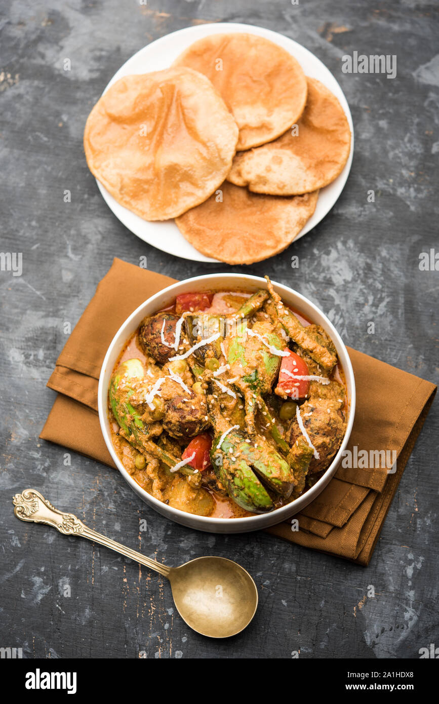 Undhiyu is a Gujarati mixed vegetable dish, specialty of Surat, India ...