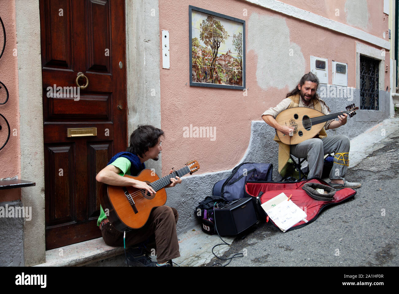Busker Musicians High Resolution Stock Photography and Images - Alamy