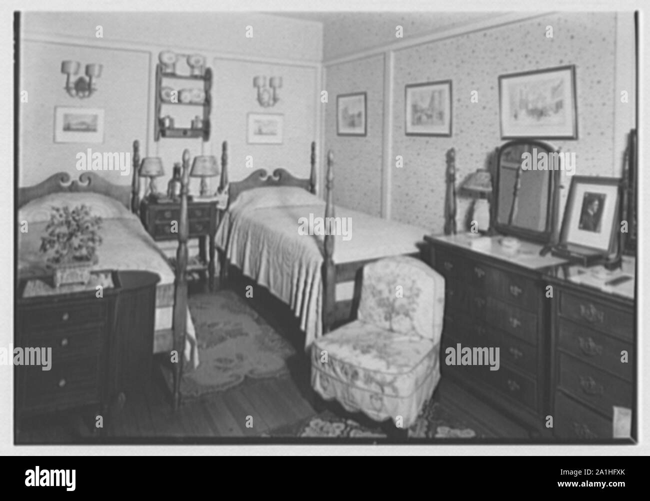 Mrs dobbs hi-res stock photography and images - Alamy