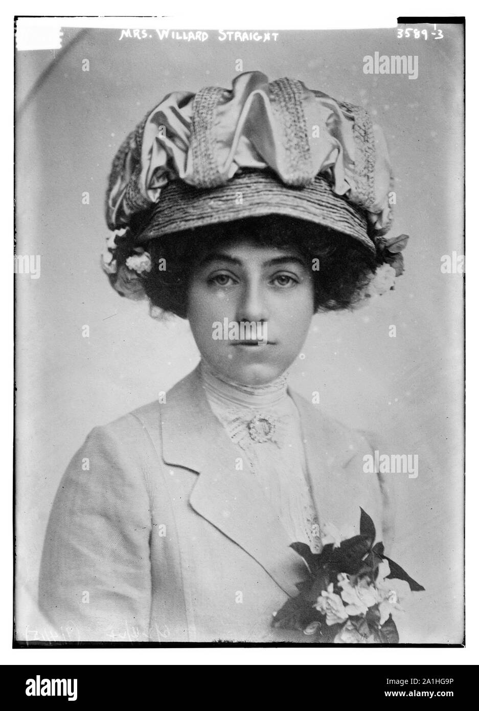 Straight willard hi-res stock photography and images - Alamy