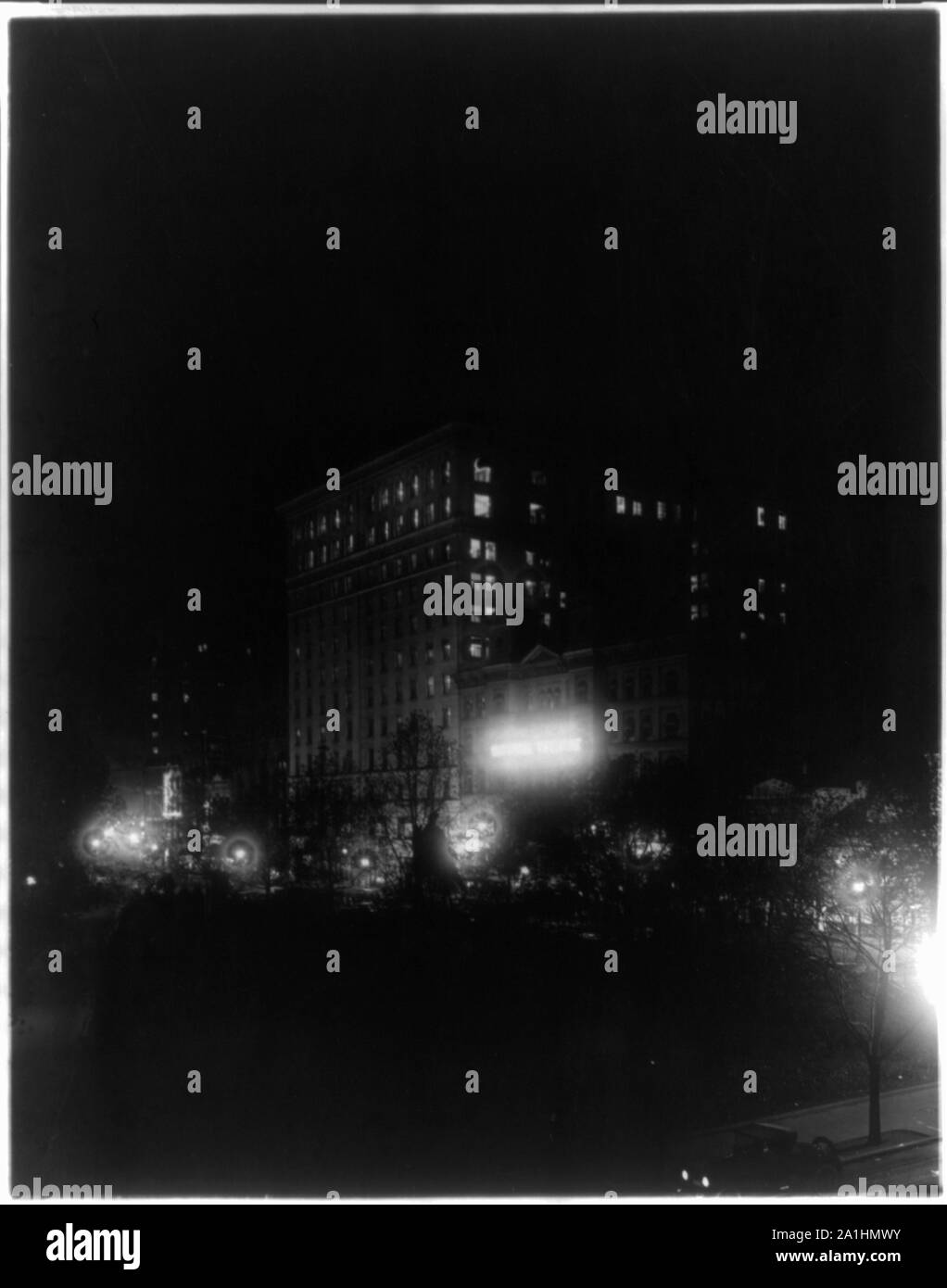 Munsey Building, National Theater and other structures in the 1300 ...