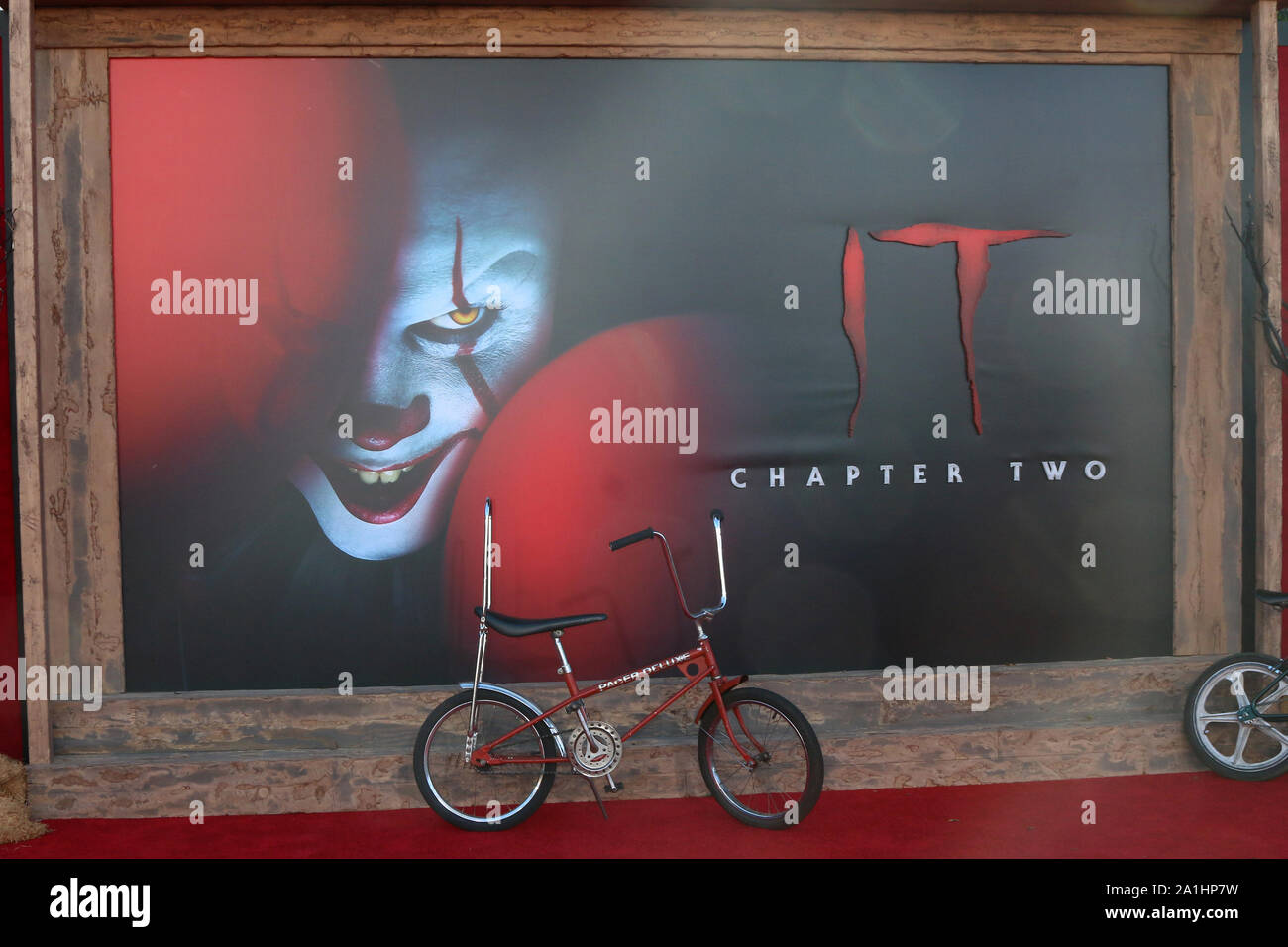 It chapter two horror movie hi-res stock photography and images - Alamy