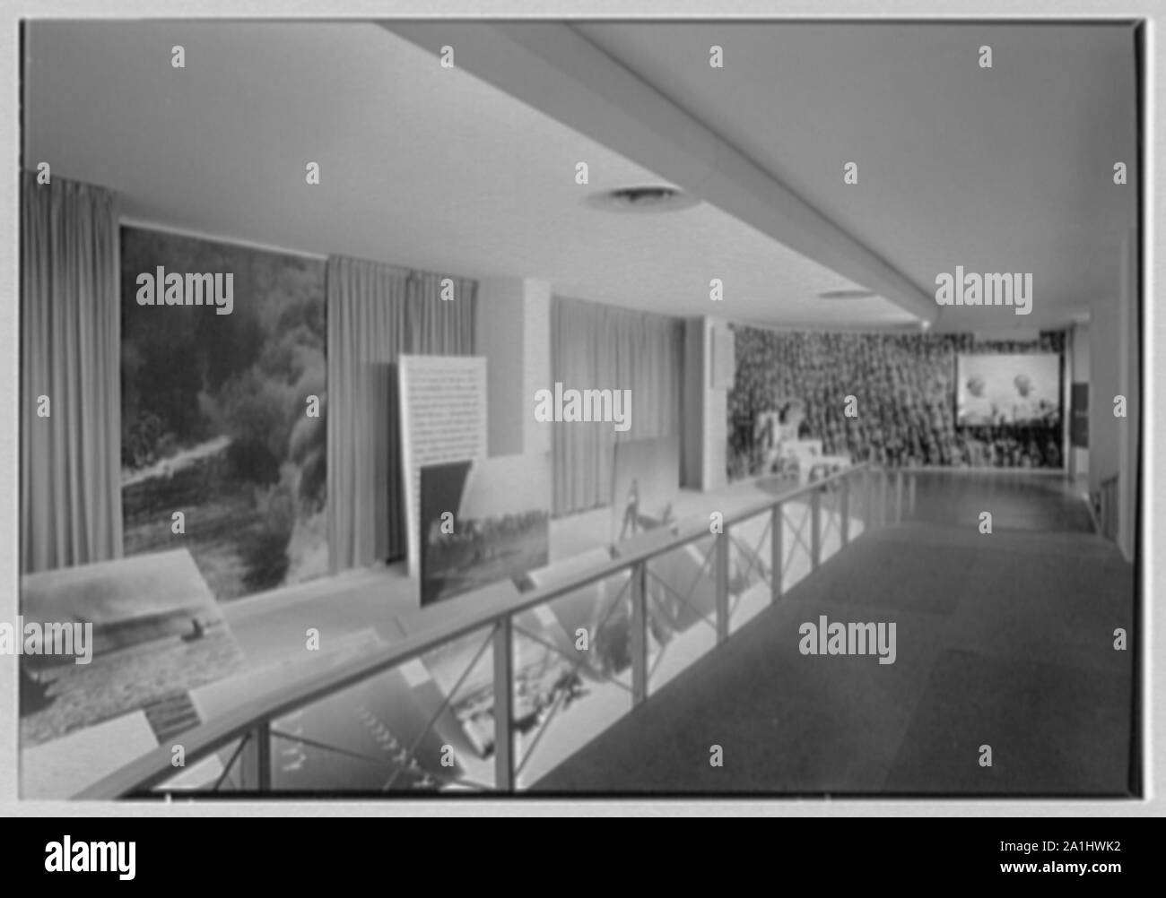 Museum curatorial design Black and White Stock Photos & Images - Alamy