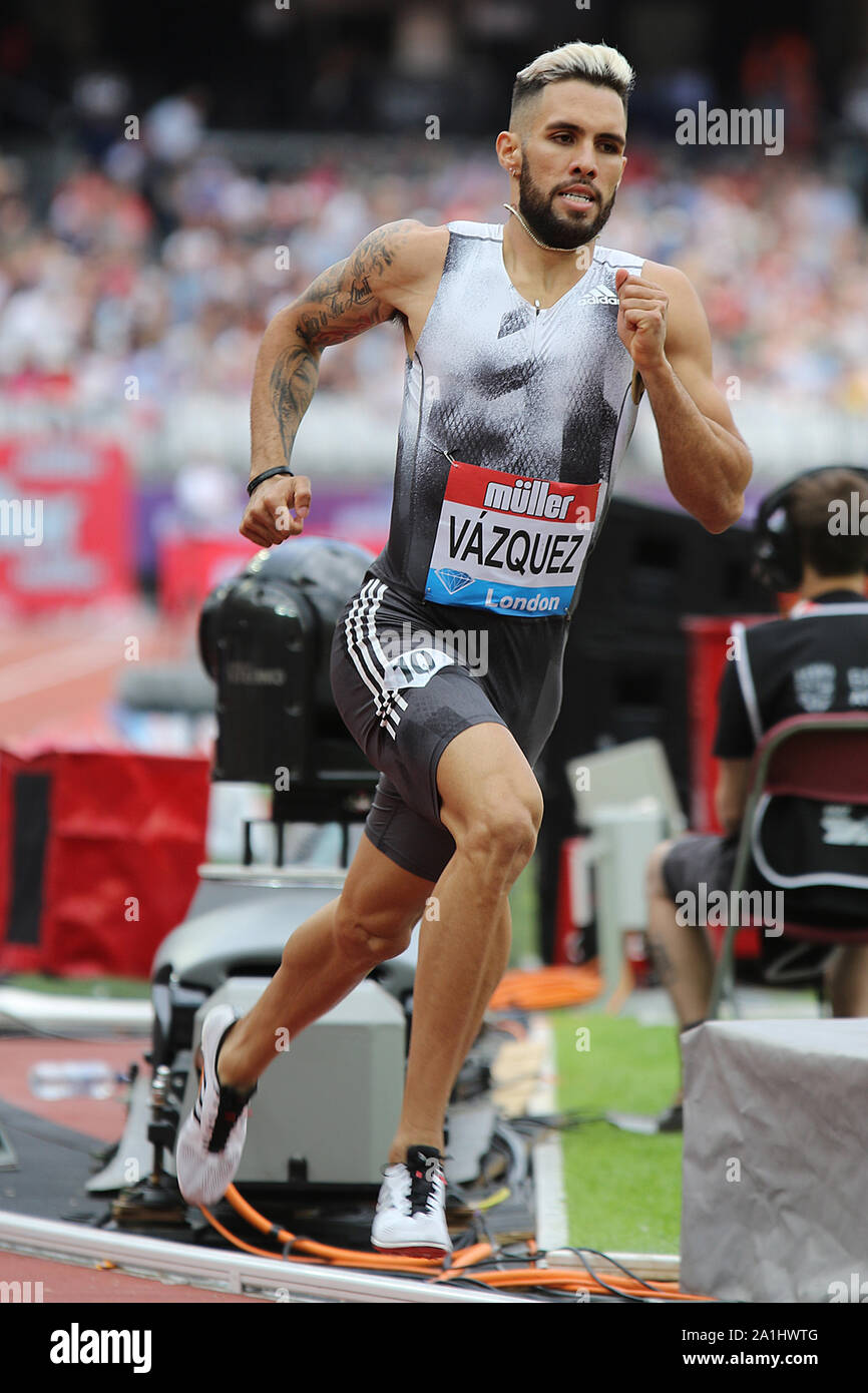 Wesley VÁZQUEZ of Puerto Rico in the 800m Men at the Muller Anniversary ...