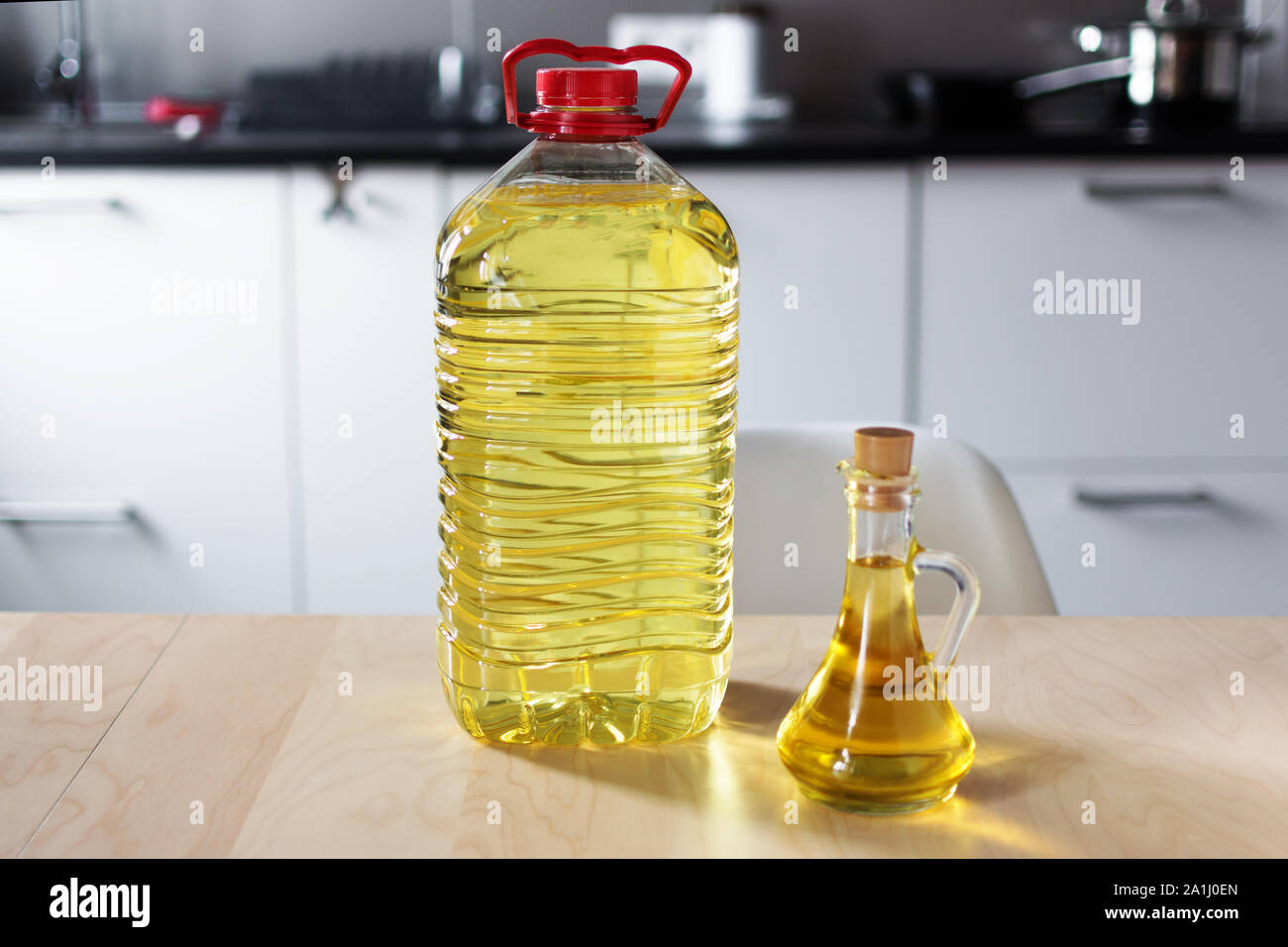 Oil container hi-res stock photography and images - Alamy