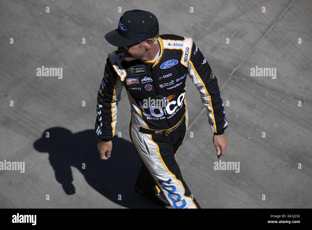 Las Vegas, Nevada, USA. 13th Sep, 2019. Clint Bowyer (14) gets ready to ...