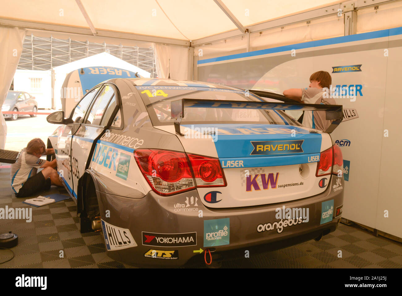 Cruze car hi-res stock photography and images - Alamy