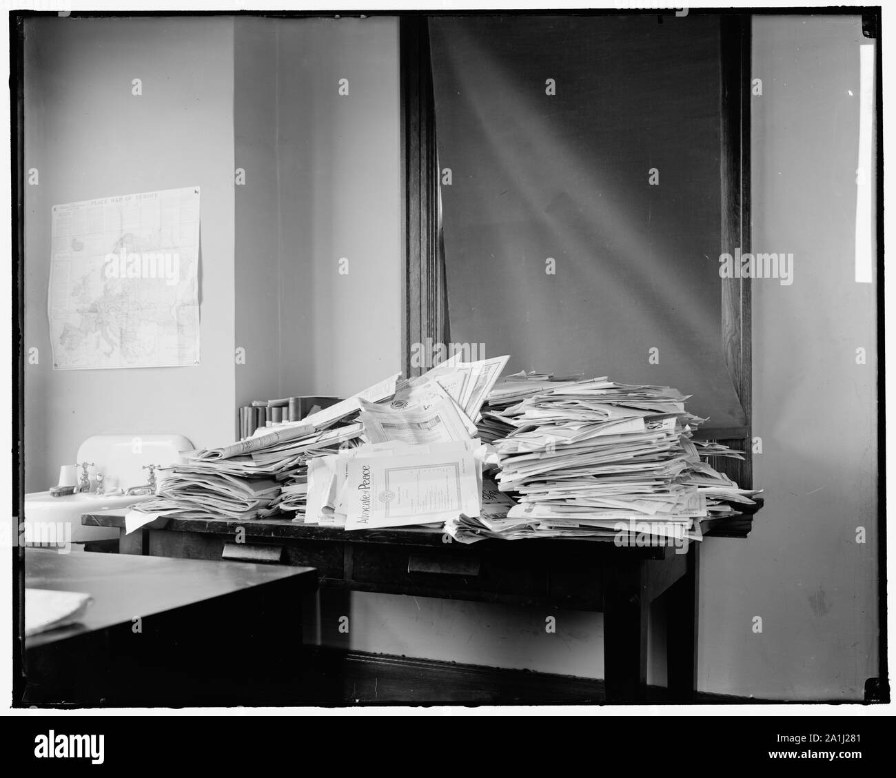Foreign business Black and White Stock Photos & Images - Alamy