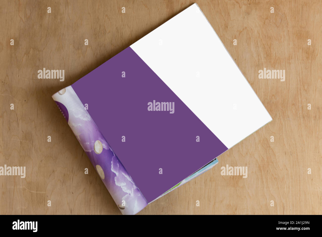 Magazine tear sheet hi-res stock photography and images - Alamy