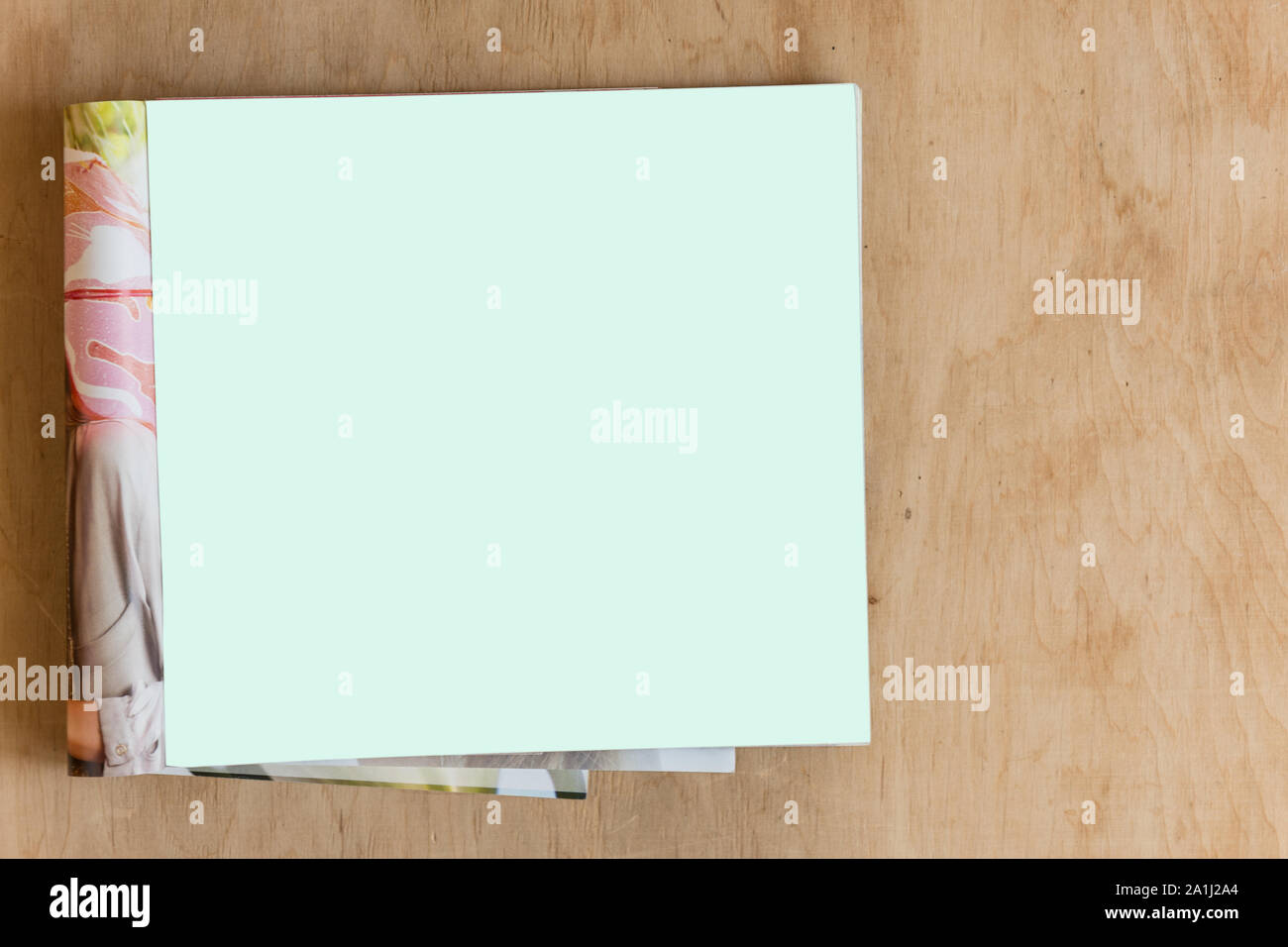 Magazine tear sheet hi-res stock photography and images - Alamy