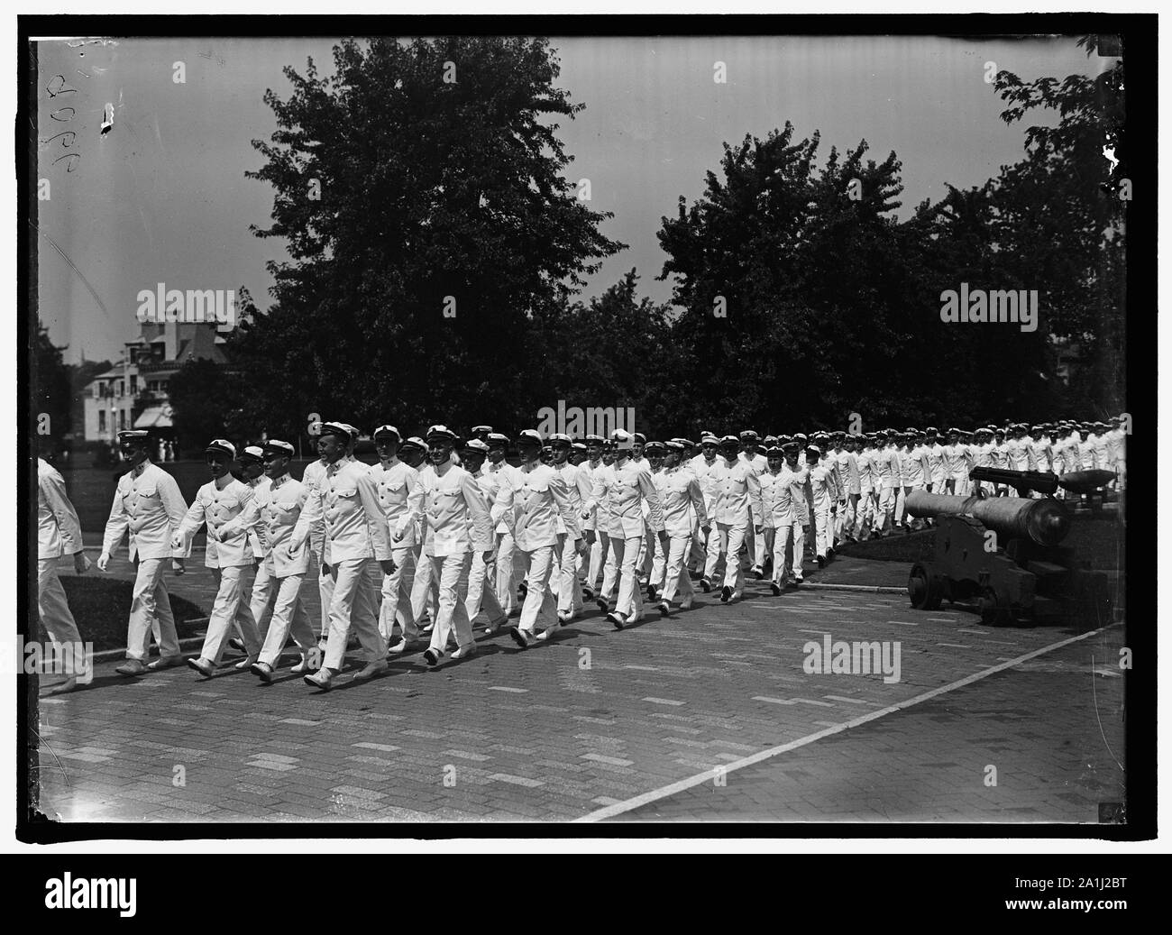 NAVAL ACADEMY U S GRADUATION EXERCISES Stock Photo Alamy naval-academy-u-s-graduation-exercises-stock-photo-alamy