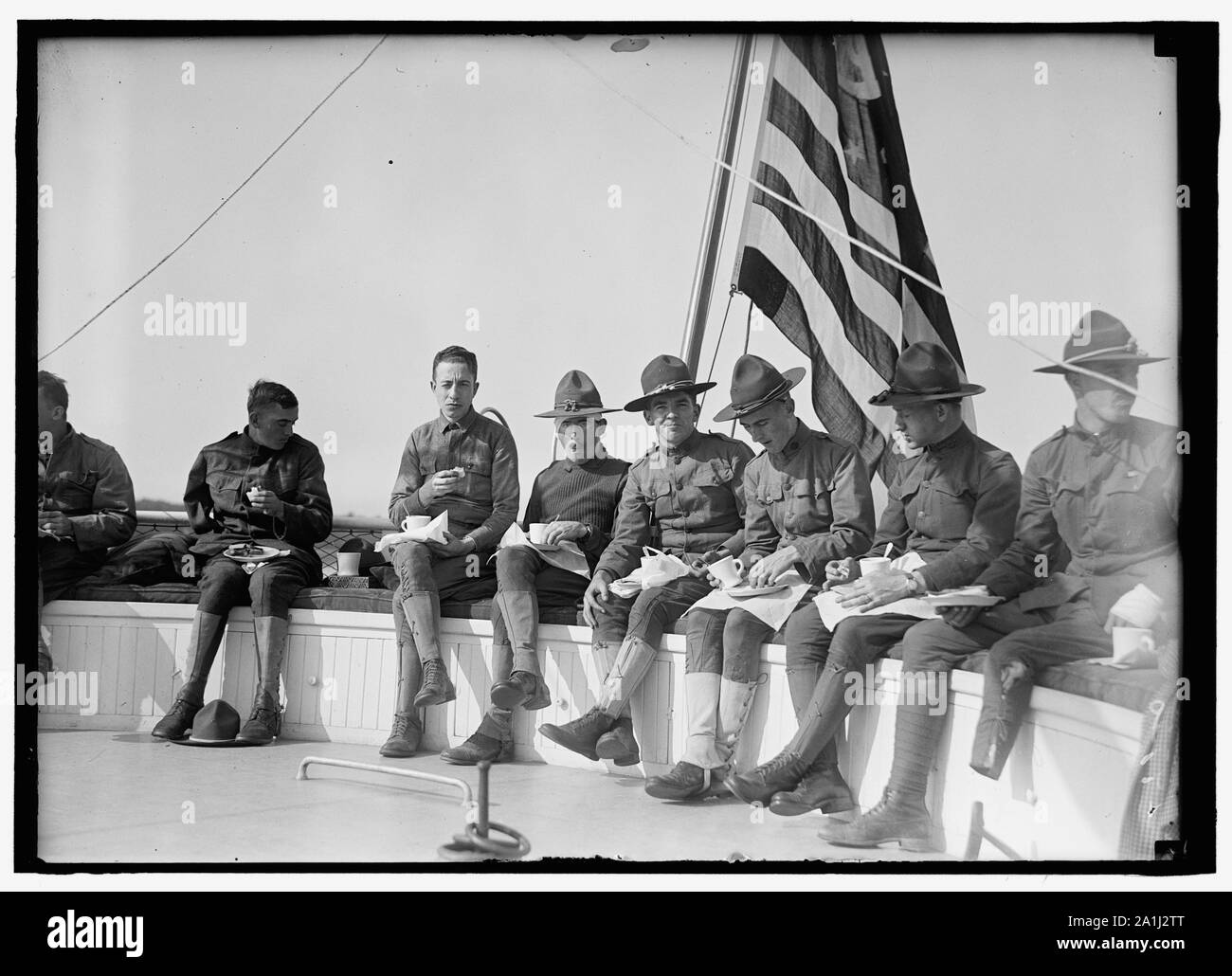 NAVY LEAGUE OF THE U.S. EXCURSION FOR WALTER REED HOSPITAL PATIENTS ...