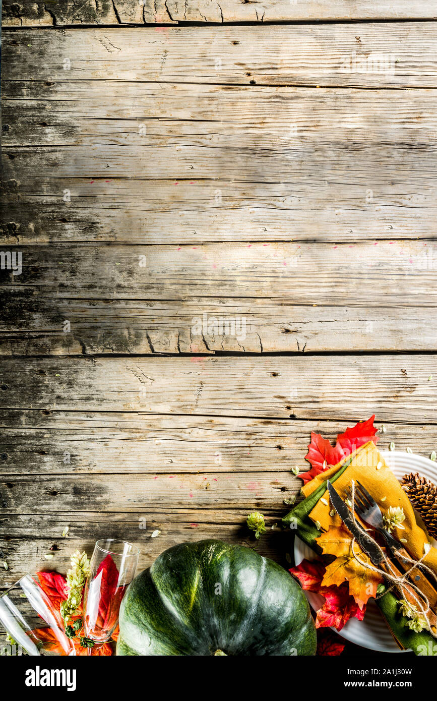 Autumn cutlery background. Fall card background for menu or invitation ...