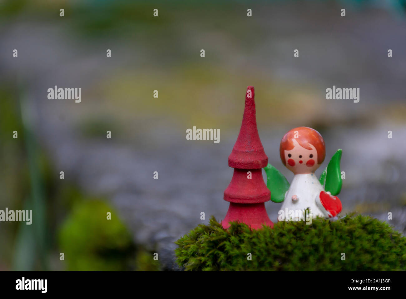 Simple angels hi-res stock photography and images - Alamy