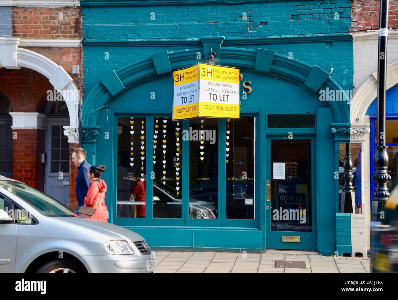 Empty shops simon leigh hi-res stock photography and images - Alamy