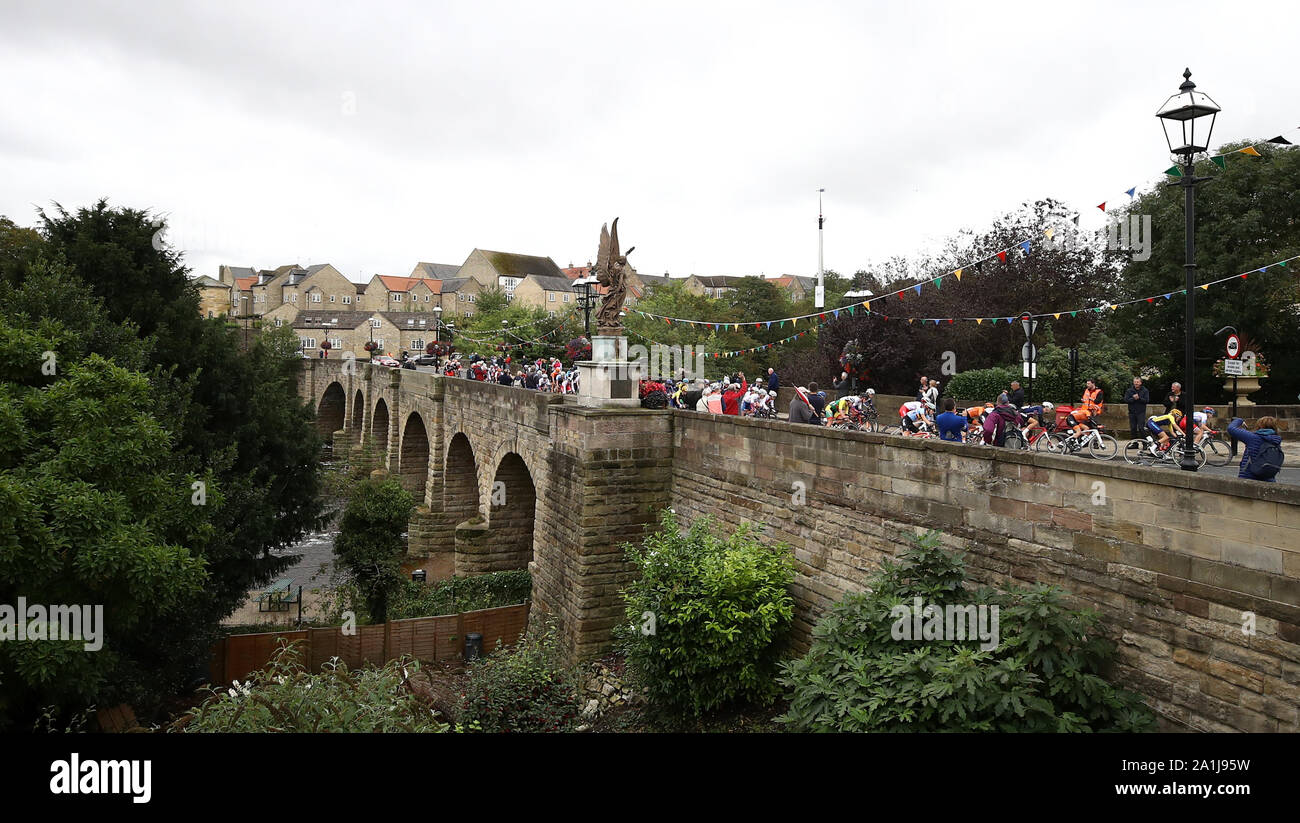 The peloton rides over Wetherby bridge during the Women's Junior Road ...