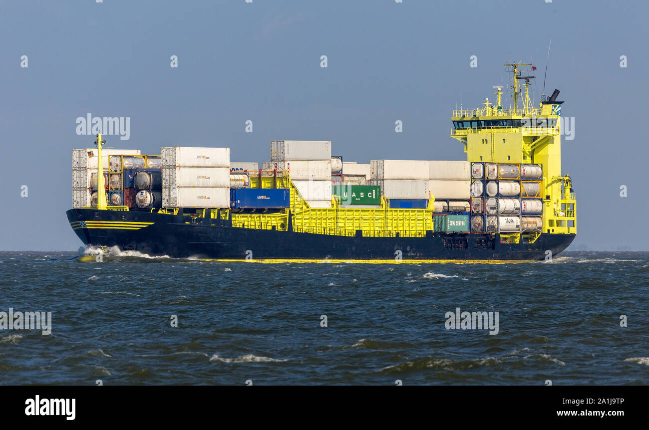 Open top containerschiff hi-res stock photography and images - Alamy
