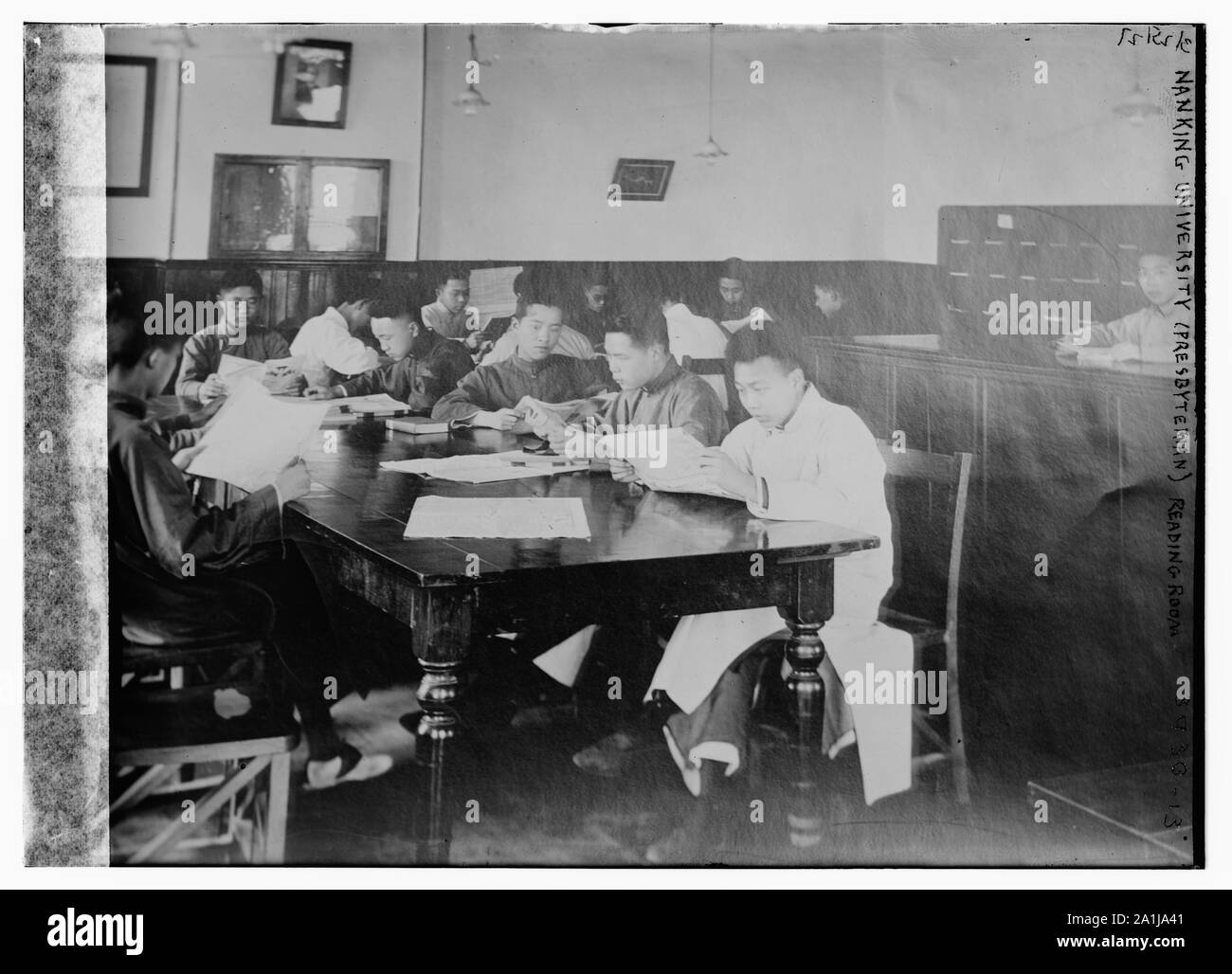 Library university desk Cut Out Stock Images & Pictures - Alamy