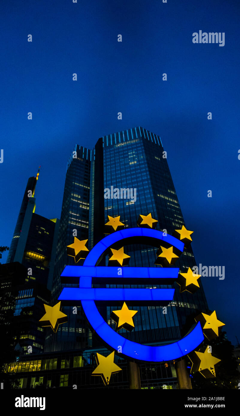 Euro logo hi-res stock photography and images - Alamy