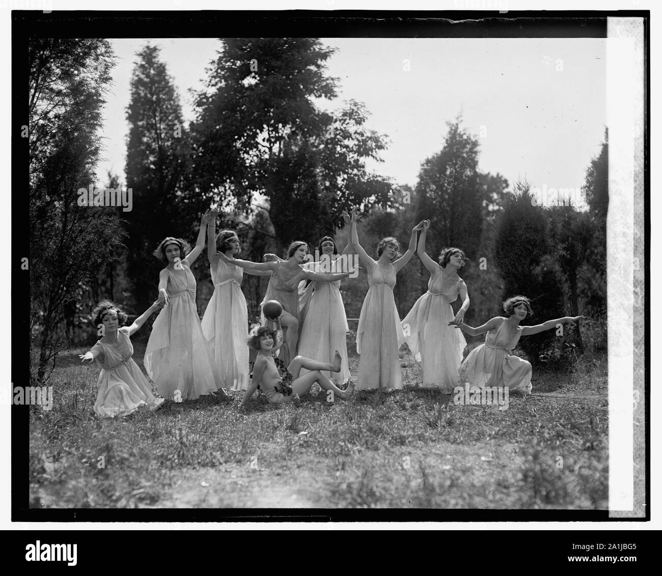 1920s ballet hi-res stock photography and images - Alamy
