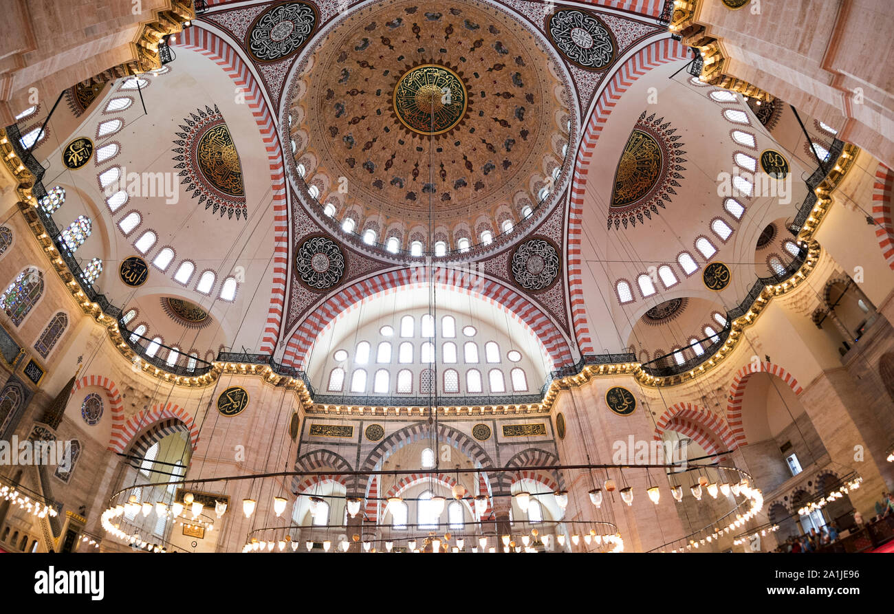 Mosque and islamic architecture hi-res stock photography and images - Alamy